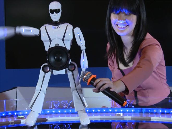 ¡Domo arigato Mr. Roboto! Conozca a mRobo, el robot que es toda una ...