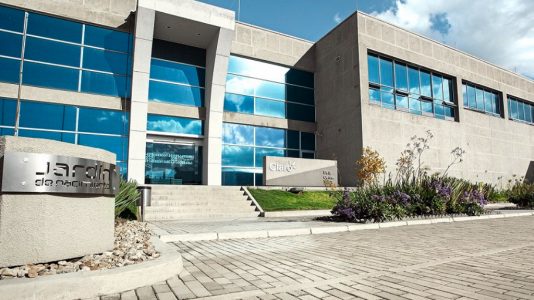 Centro de datos de Claro recibe certificación ICREA nivel 5 • ENTER.CO