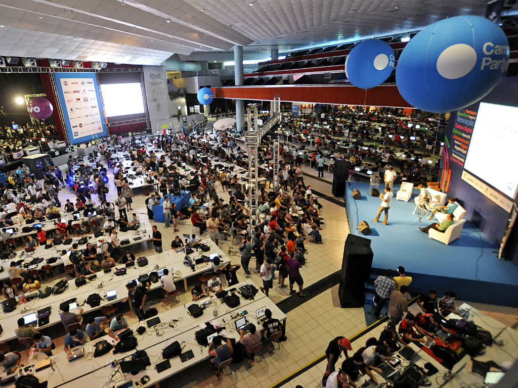Campus Party: de una pequeña fiesta LAN a un enorme festival • ENTER.CO