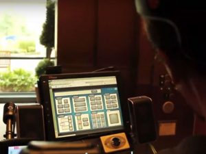 Un arquitecto que no se puede mover diseñó una casa a su medida • ENTER.CO