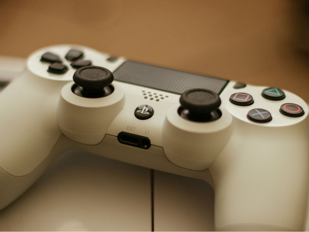 Ya puedes jugar en Steam con controles de PS4 • ENTER.CO