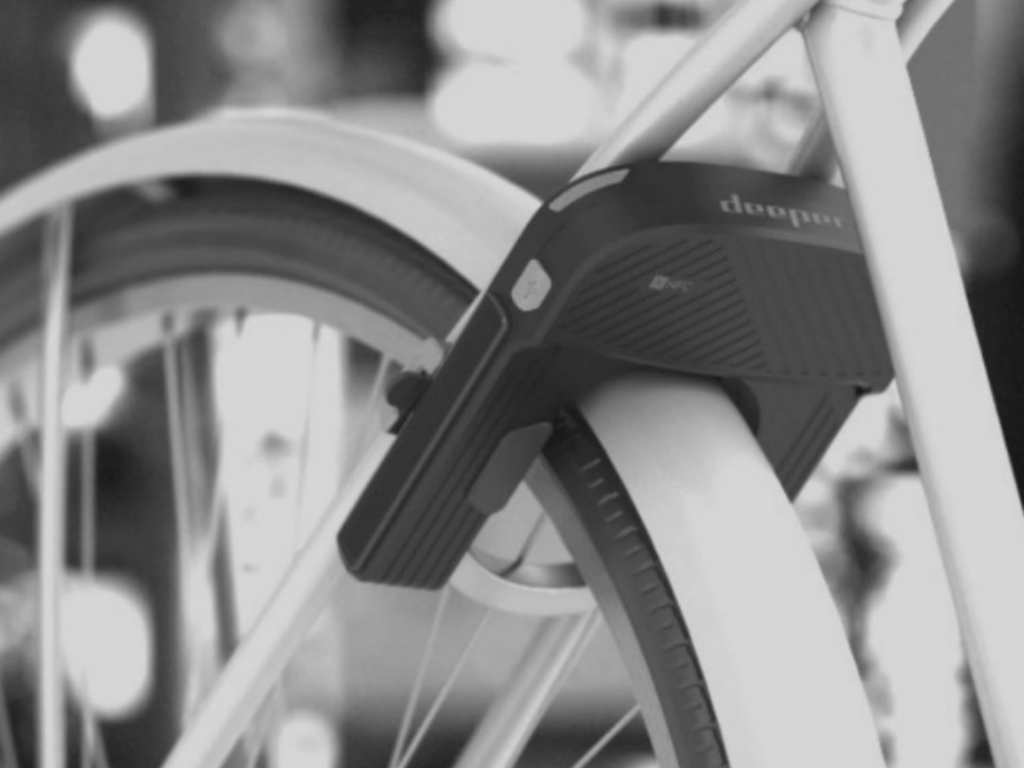 Este candado inteligente lo puedes manejar desde el celular