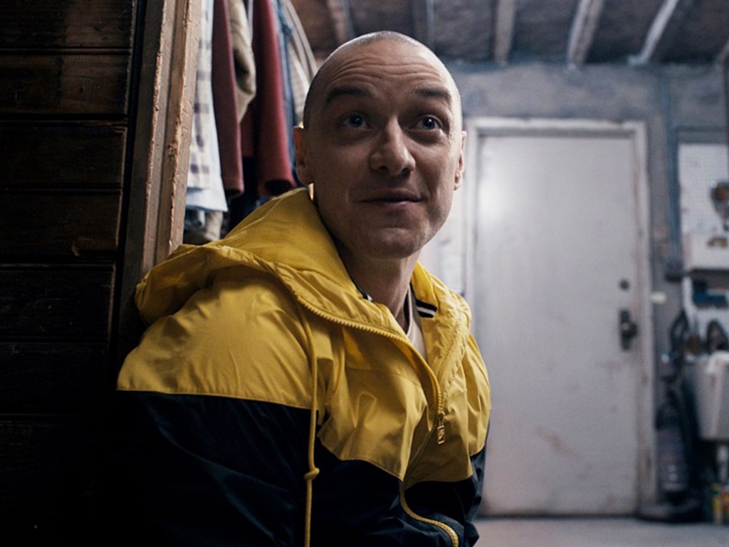 'Glass' nos da detalles y un primer poster oficial • ENTER.CO