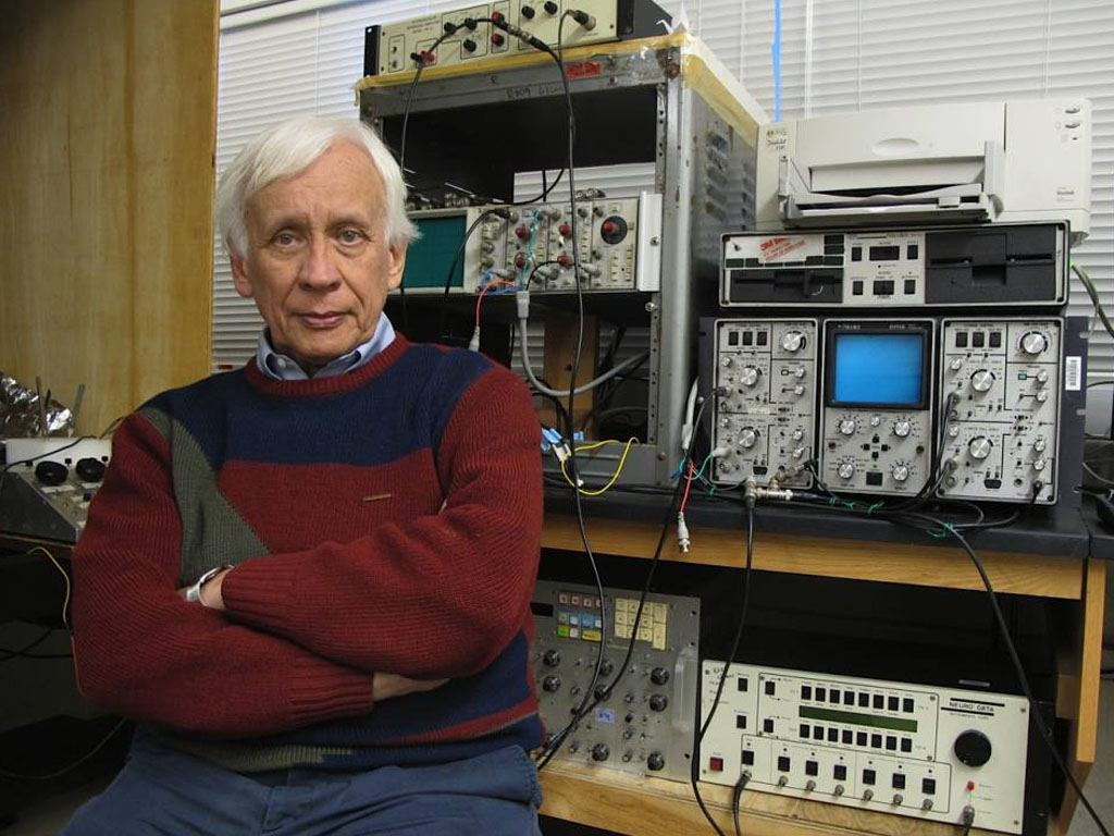 Rodolfo Llinás investiga una forma para frenar un poco la juventud ...