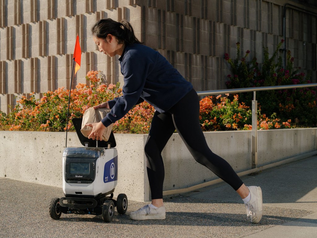 Kiwibot, el robot colombiano, creció durante la pandemia • ENTER.CO