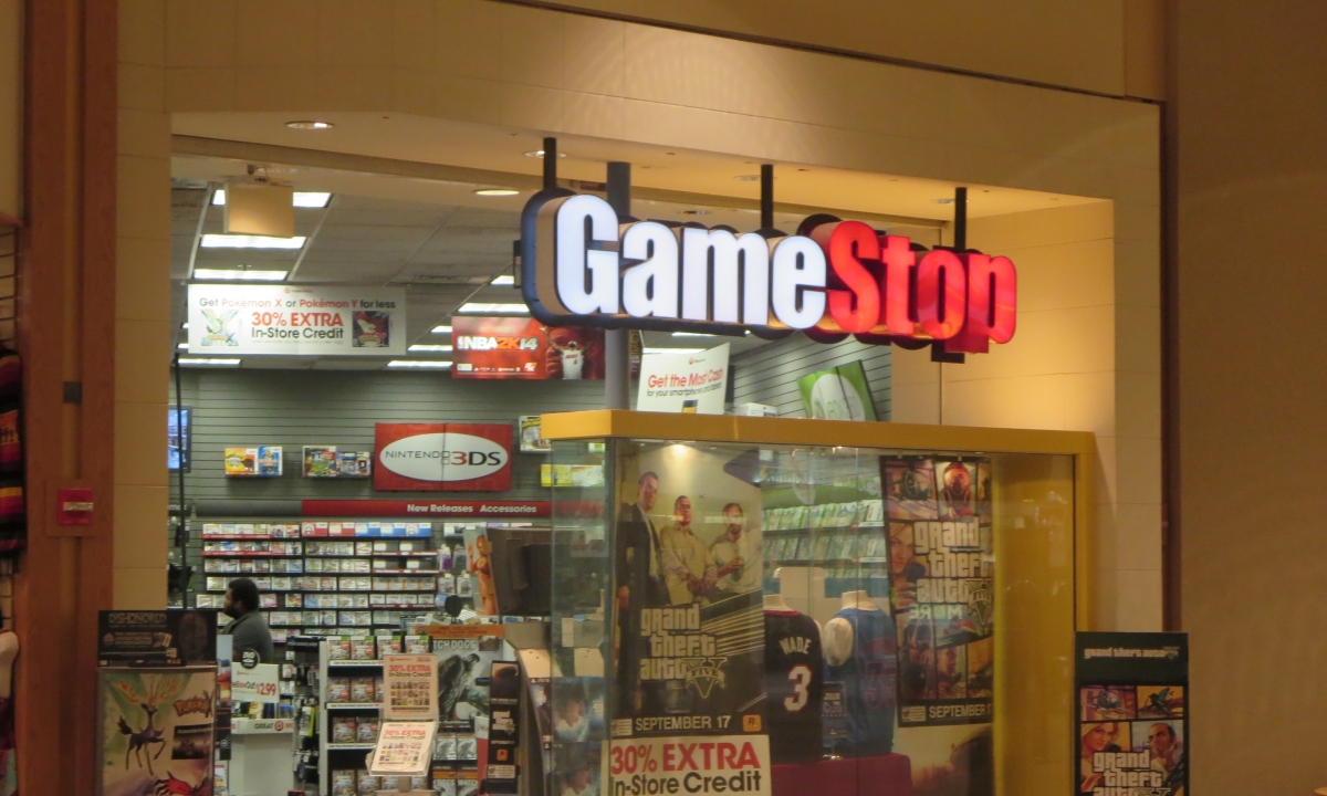 GameStop sigue reportando pérdidas, pero sus acciones suben ¿Por qué ...