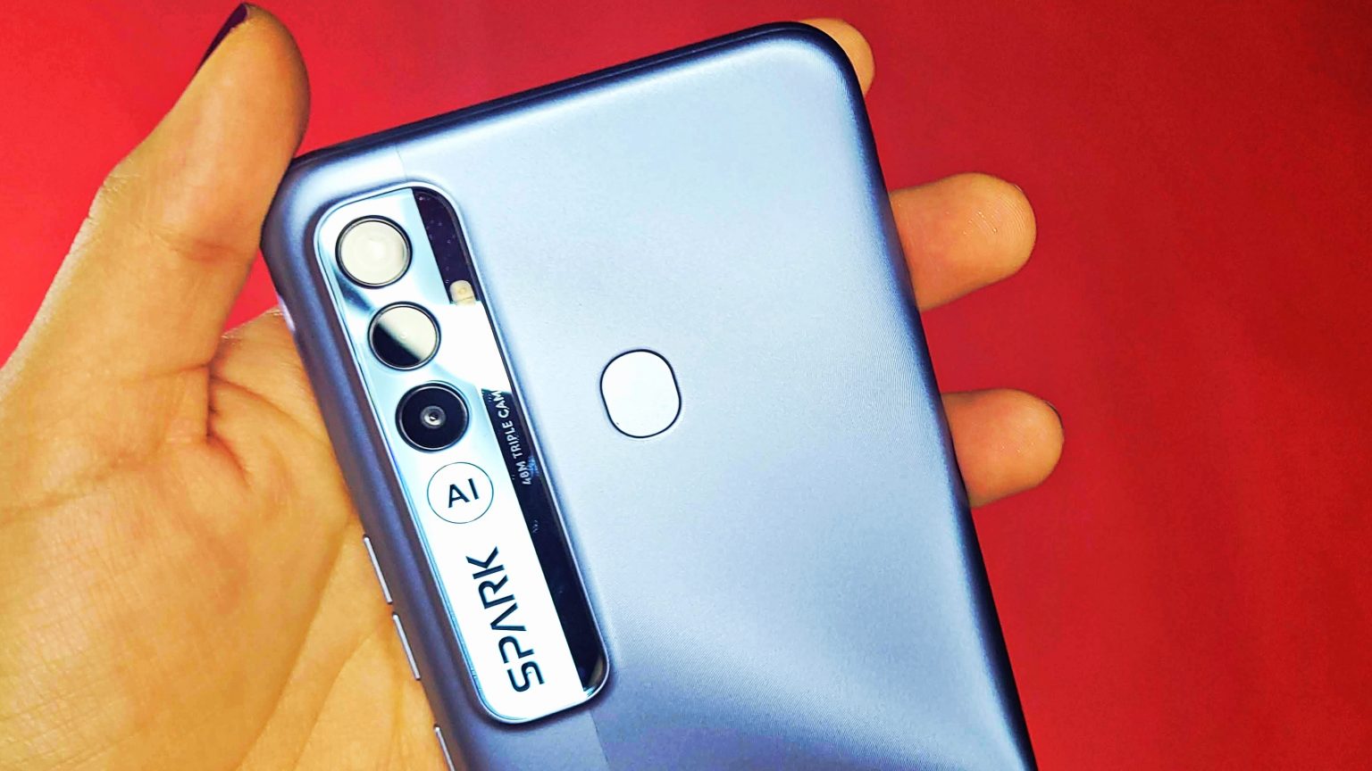 ¿Qué trae en su caja el Spark 7 Pro? • ENTER.CO