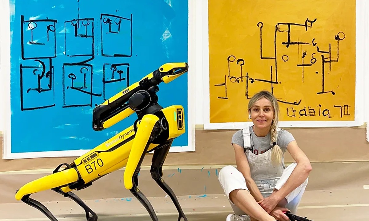 Perros robots entrenados como pintores presentarán sus obras en ...