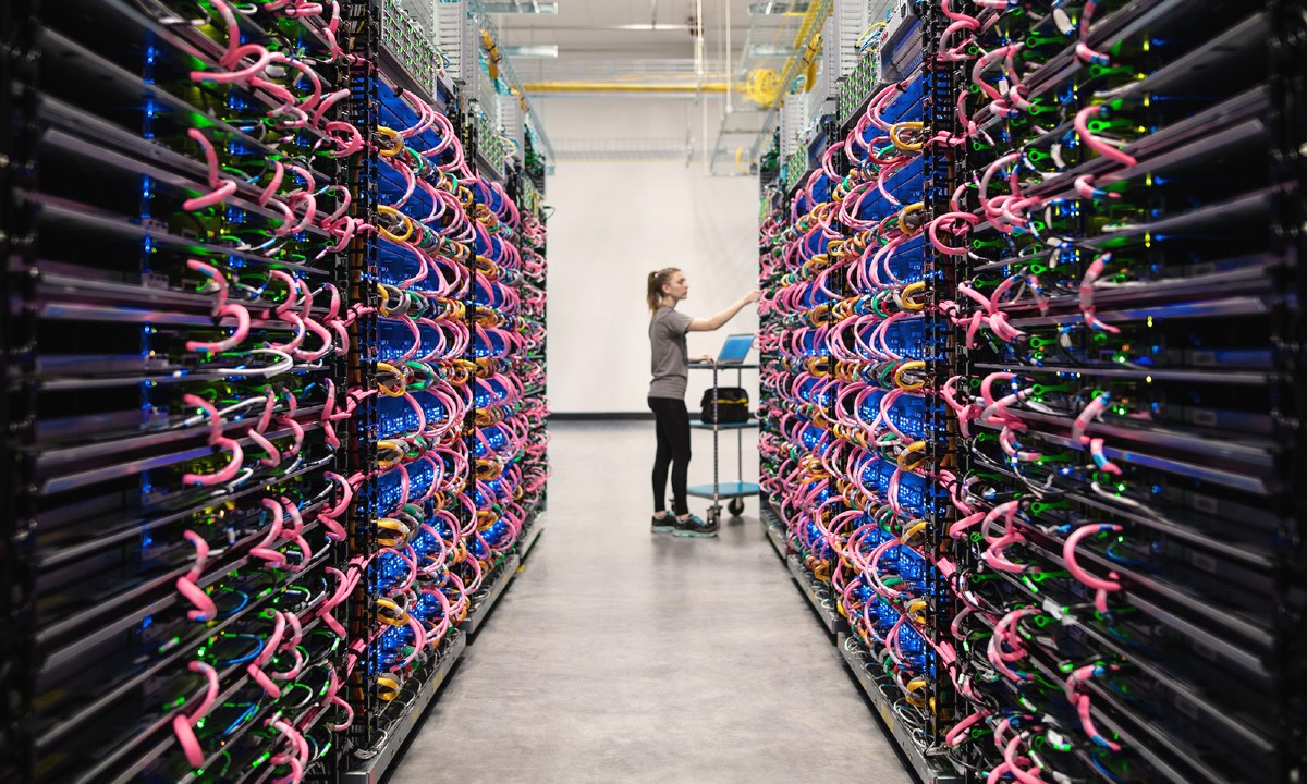 Google revela que su supercomputadora de IA es más eficiente que otras ...