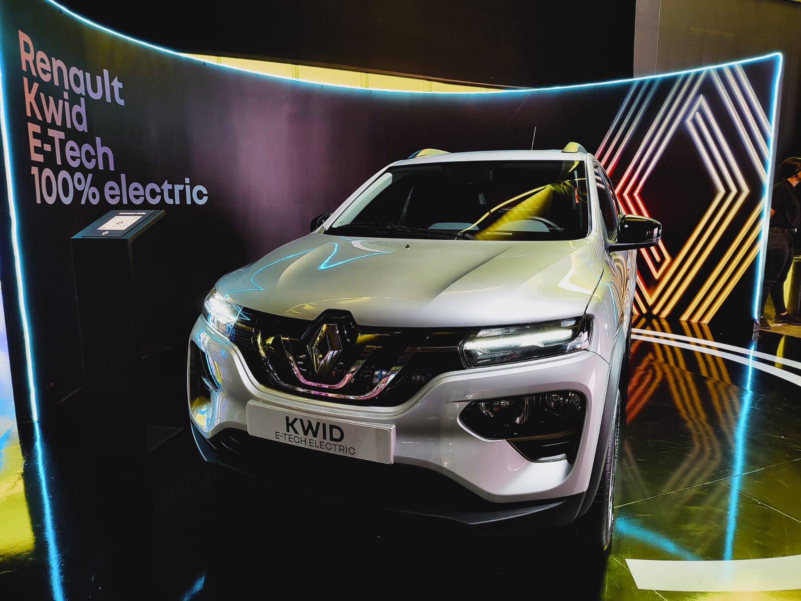 E-tech 100% eléctricos: así son los nuevos carros de Renault • ENTER.CO