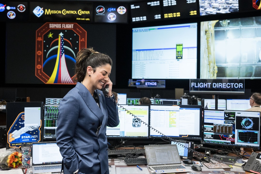 La colombiana Diana Trujillo es la nueva directora de vuelo en el ...