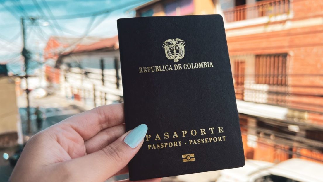Ya puedes renovar tu pasaporte 100% en línea en Colombia: paso a paso y ...