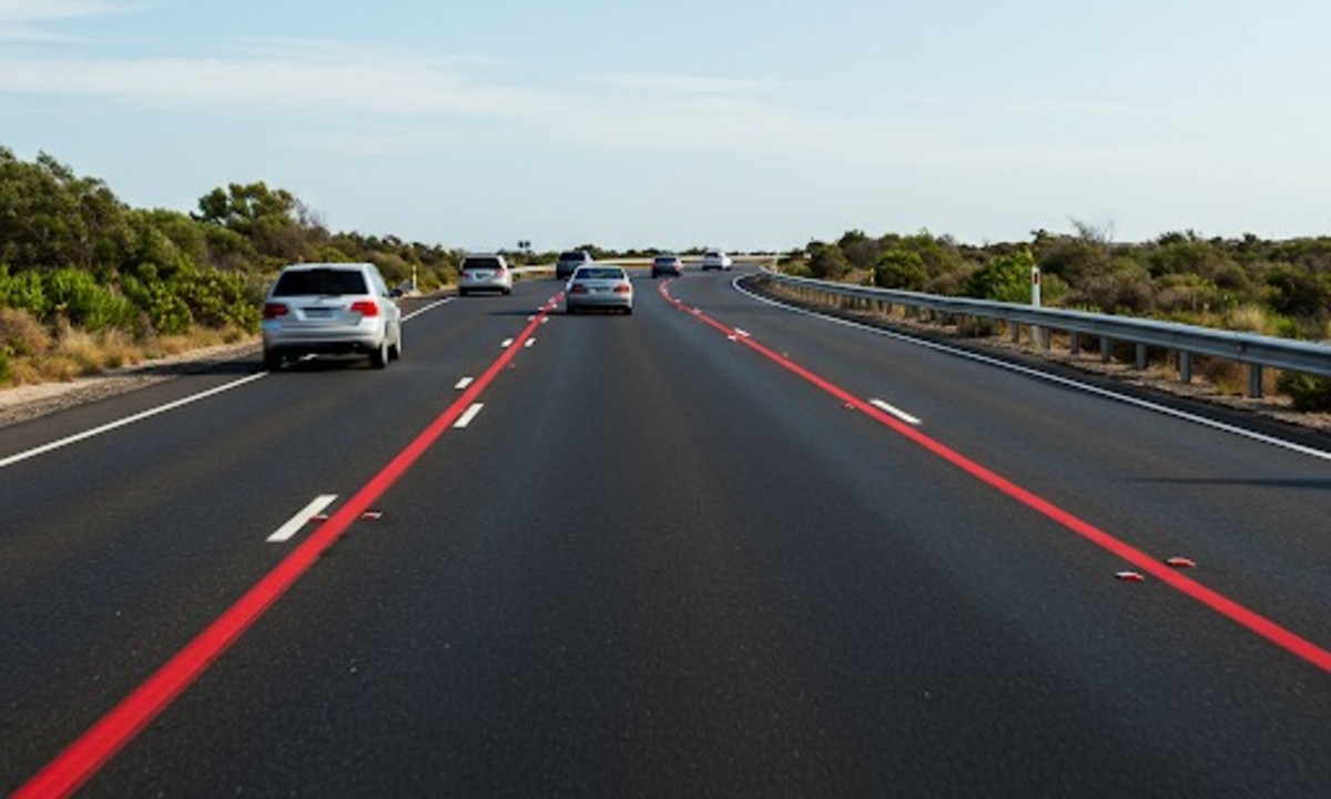 Nuevas líneas rojas en carreteras de Colombia: ¿Qué significan, dónde ...